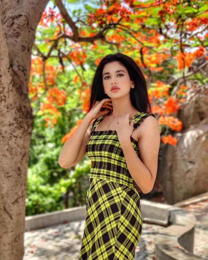 Shruti Sharma Wiki, Age, Height, Weight, Affairs, Tv Shows, Biography ...